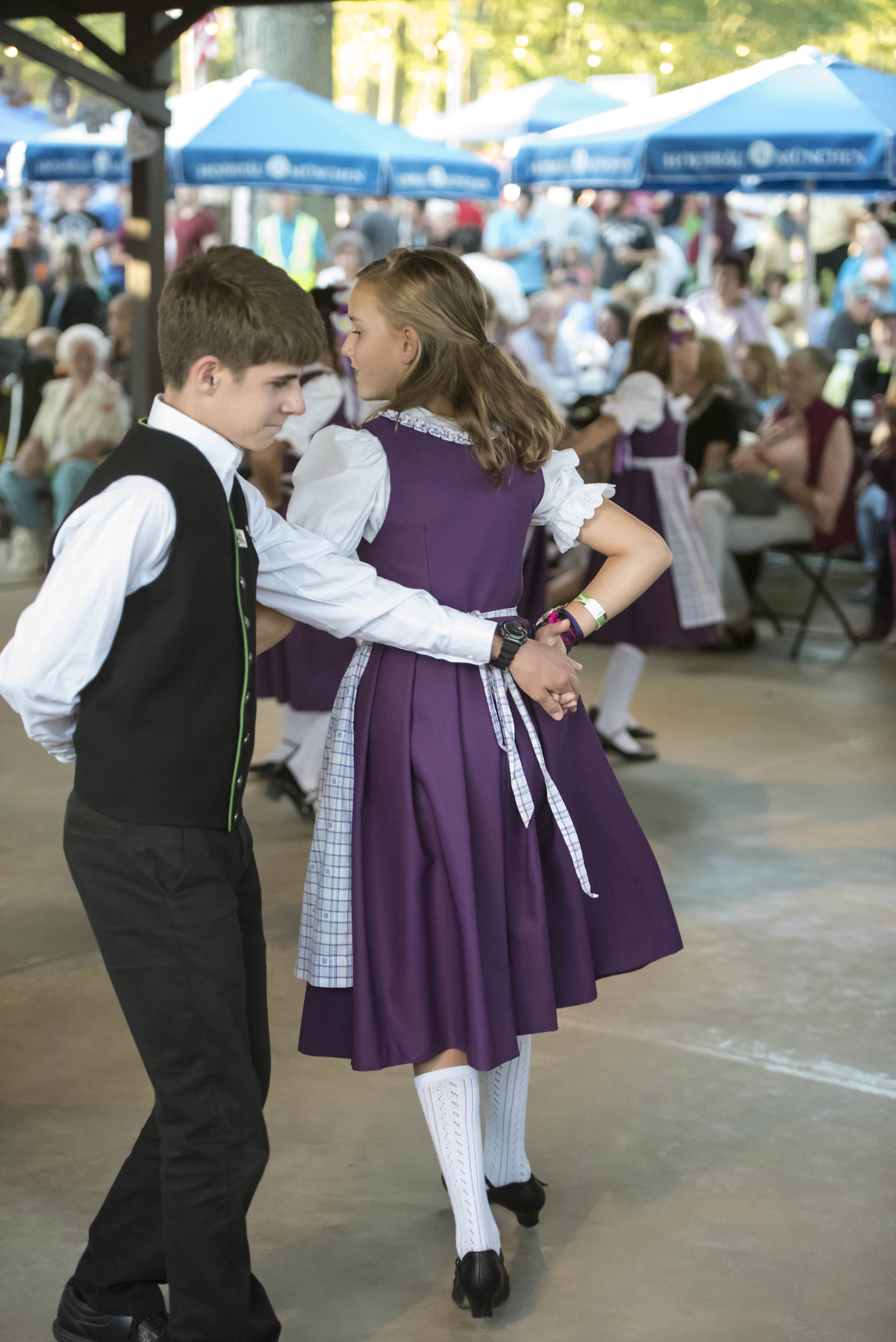 Oktoberfest 2019 - Akron German Family Society on hallbuzz.com